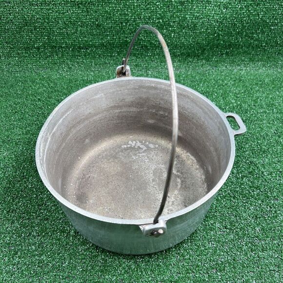 Kitchen | Vintage Household Institute 6 Qt Cast Aluminum Bail Handle ...